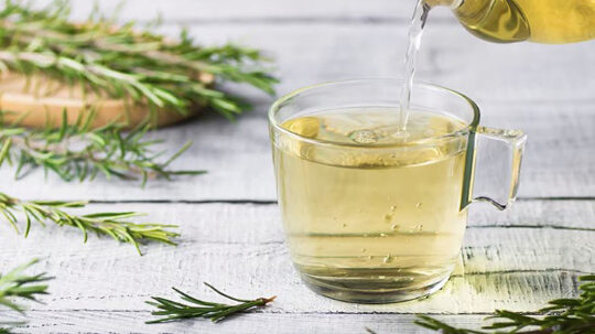 Menta y Romero: La Infusión Perfecta para Mejorar Tu Salud - NudoHomes.com